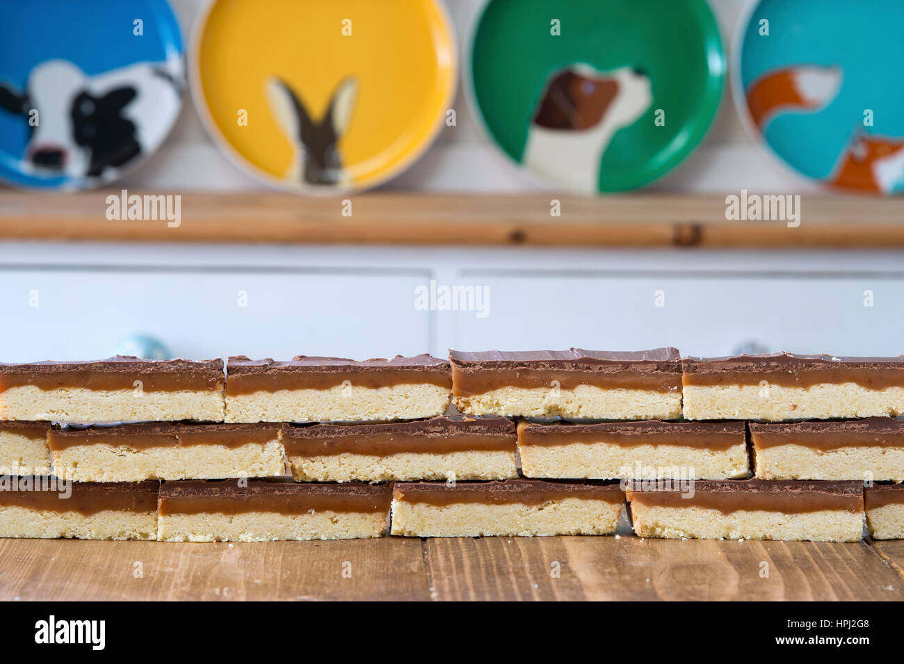 Caramel shortcake hi-res stock photography and images - Alamy