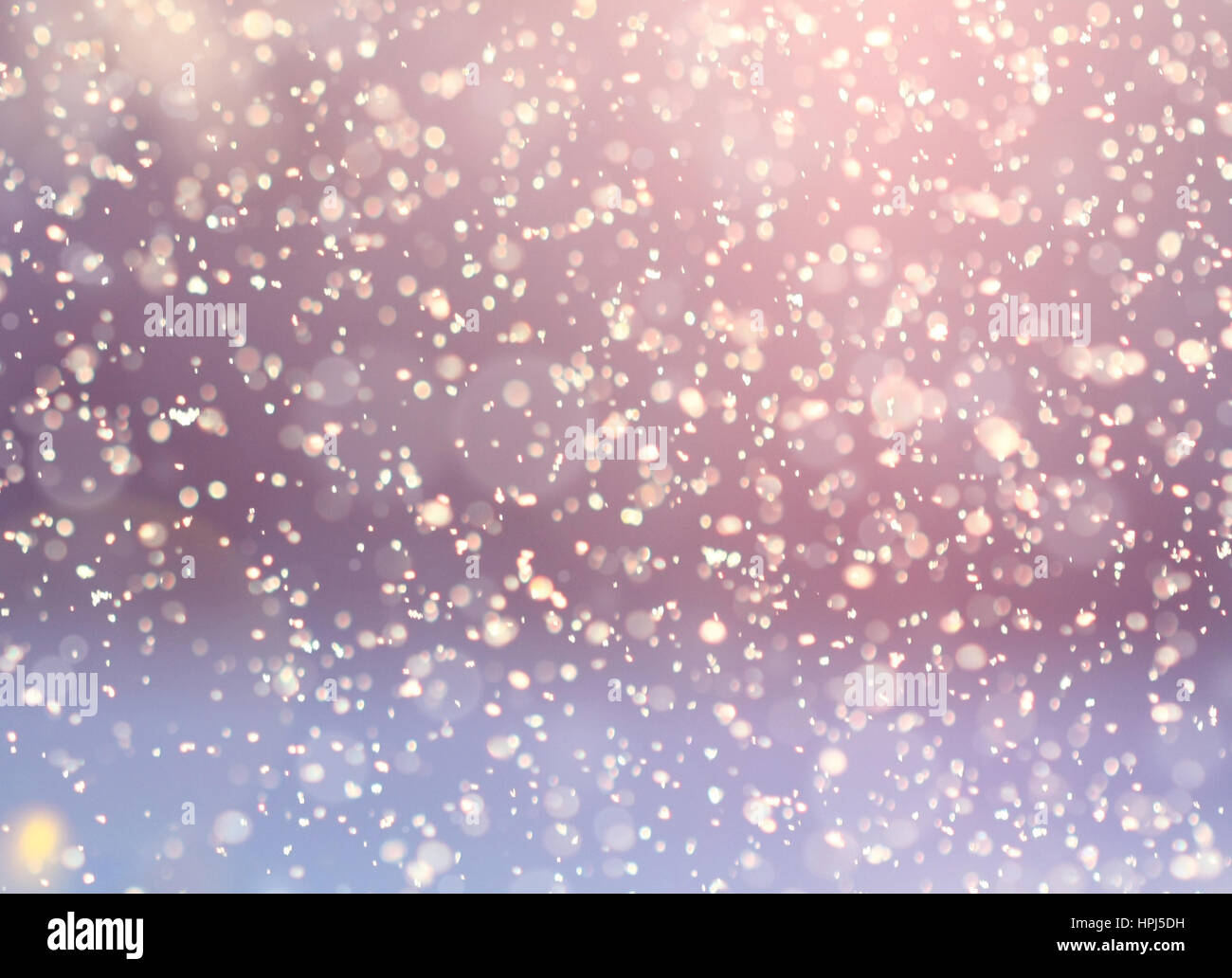 Snowfall background hi-res stock photography and images - Alamy