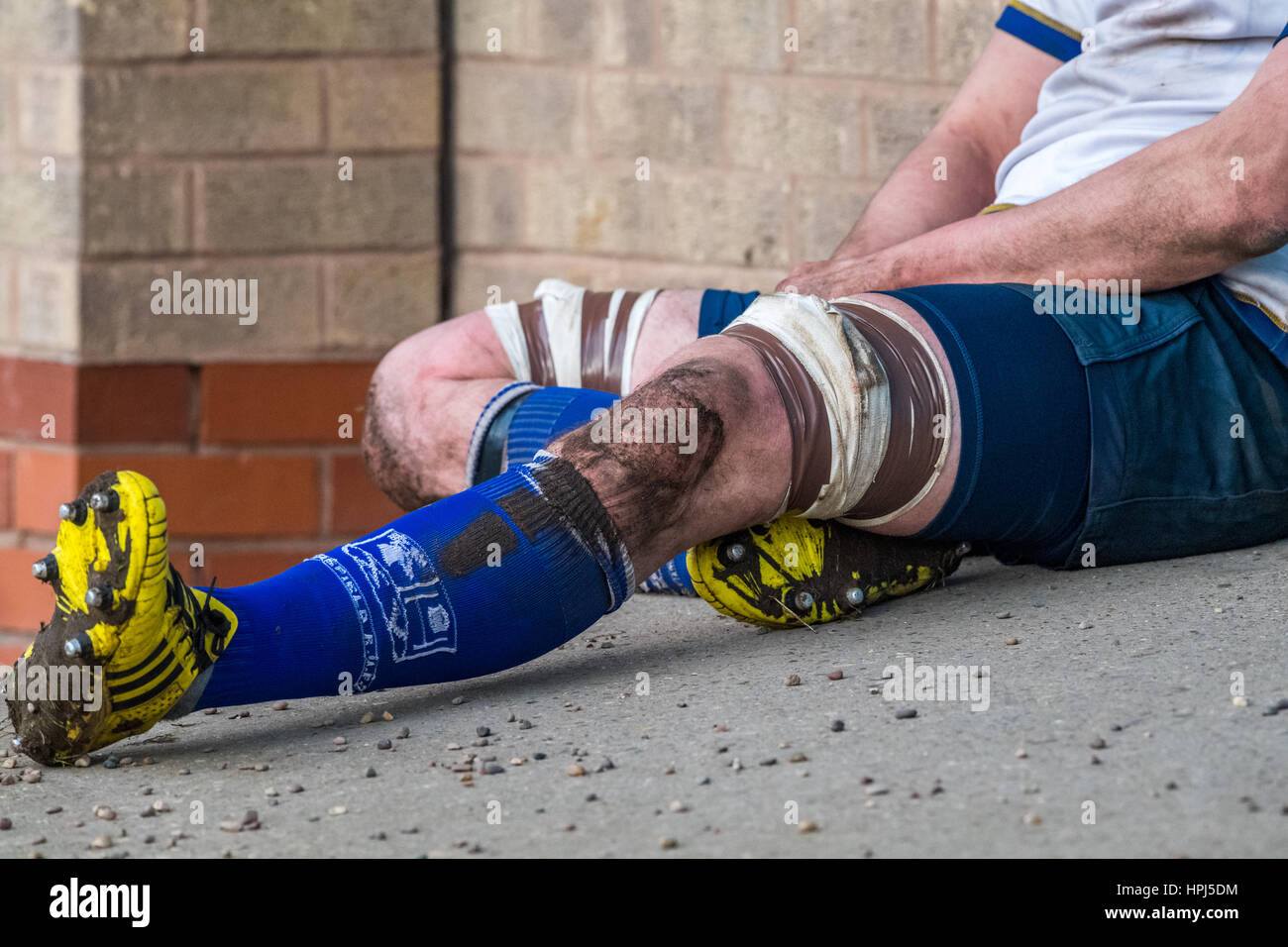 Rugby player injured hi-res stock photography and images - Alamy