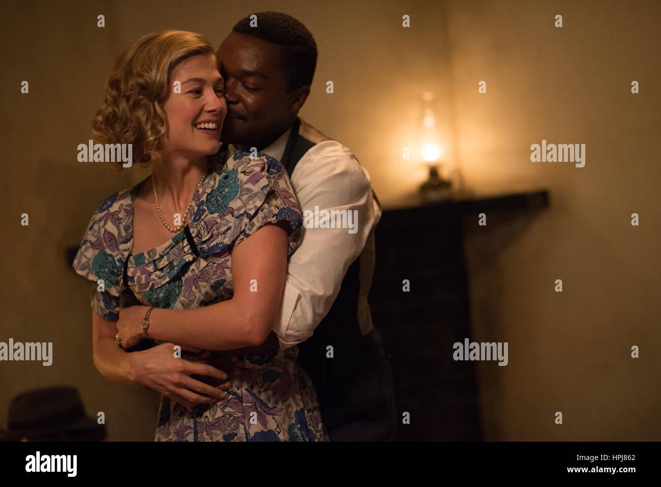 Rosamund Pike Kiss Rosamund Pike: From Reluctant English Rose To