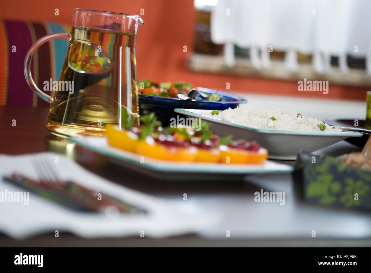 Well laid dining table hi-res stock photography and images - Alamy