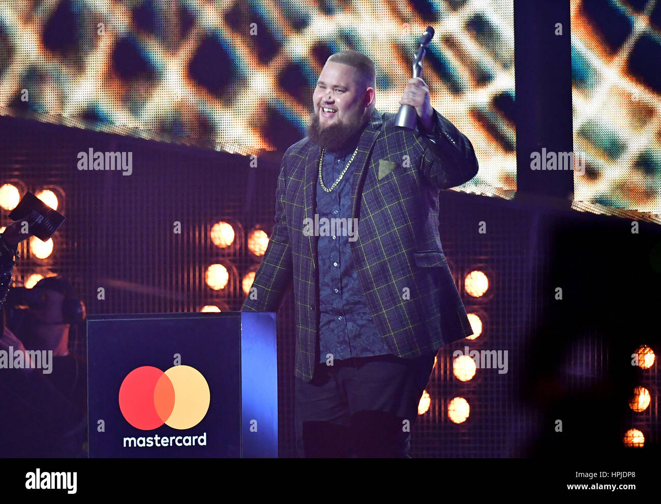 Rag'n'Bone Man aka Rory Graham with his best British Breakthrough award ...
