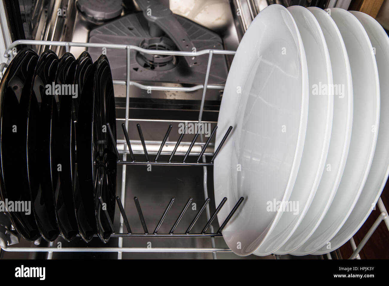 Clean dishes after dishwasher hi-res stock photography and images - Alamy
