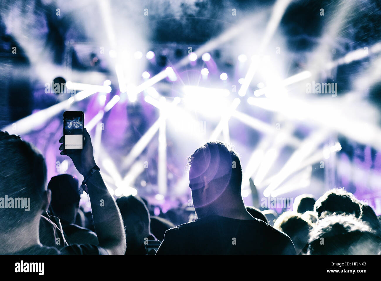 Concert crowd applauding at a music festival Stock Photo - Alamy