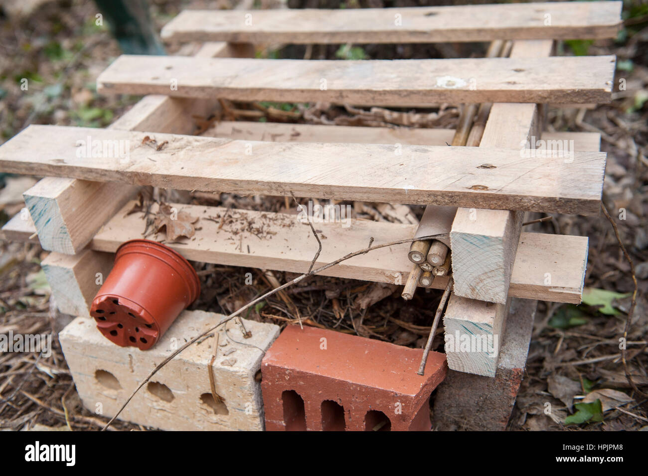 Primary school kids making a bug hotel. Pix illustrate the step by step ...