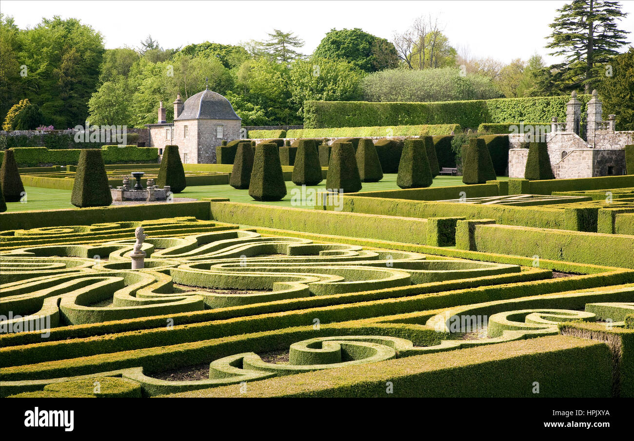 Pitmedden gardens hi-res stock photography and images - Alamy