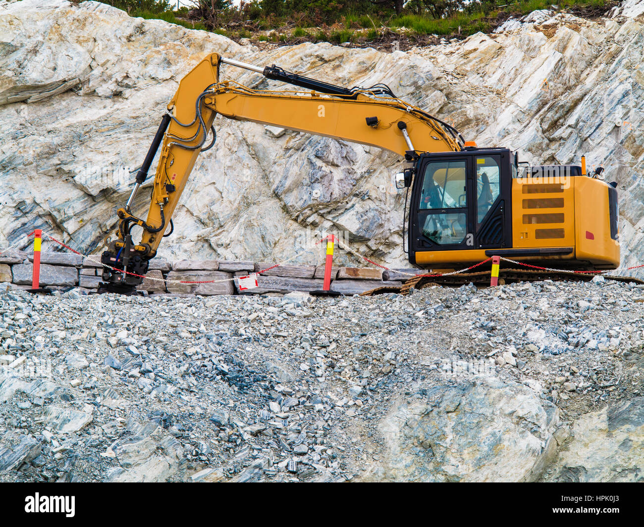 Industry. Heavy duty excavator machine, digger bulldozer working on ...