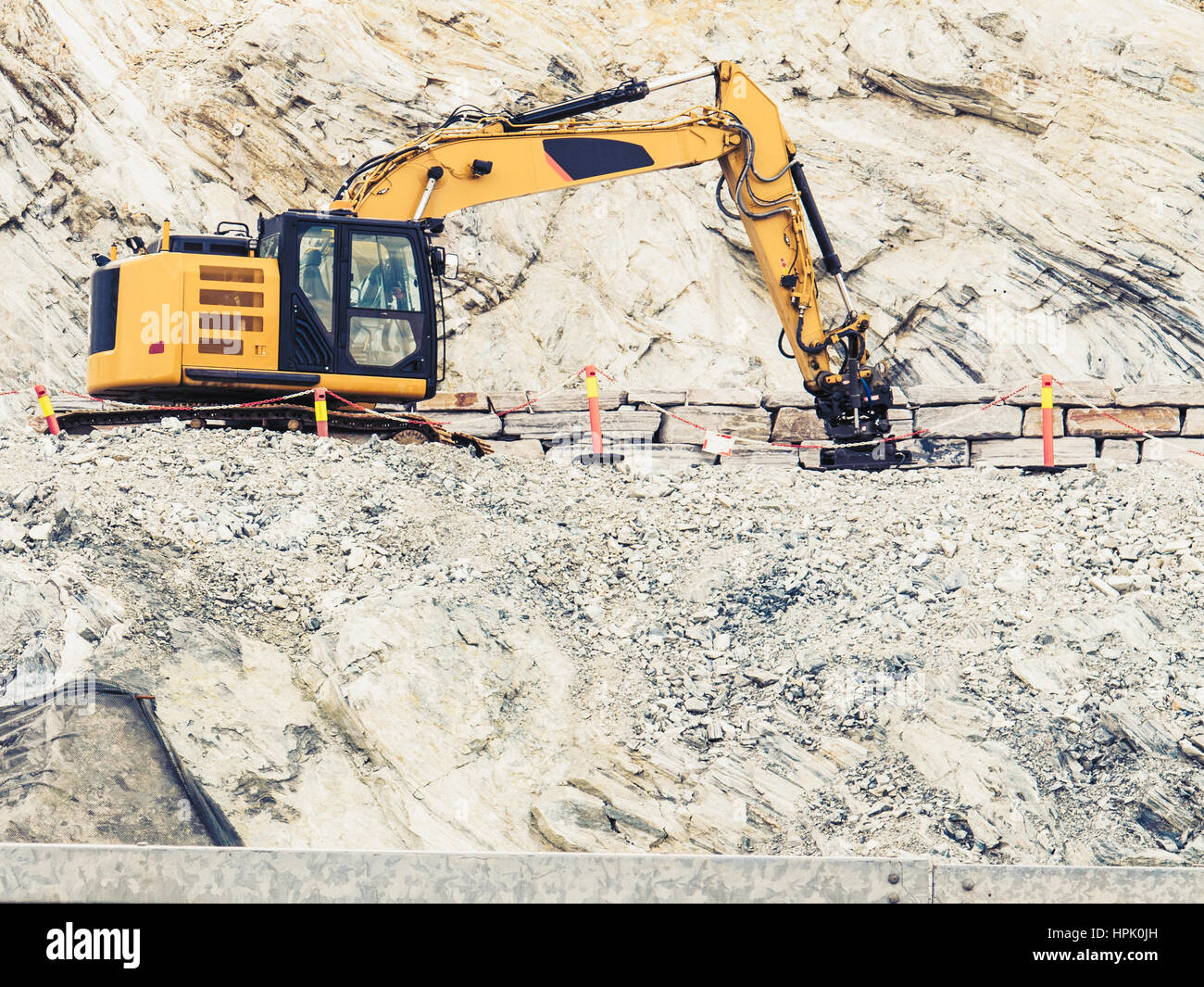 Industry. Heavy duty excavator machine, digger bulldozer working on ...