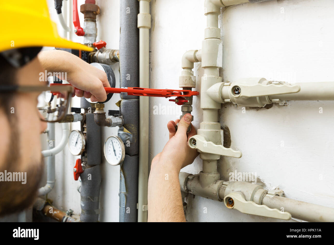 Technician pipeline hi-res stock photography and images - Alamy