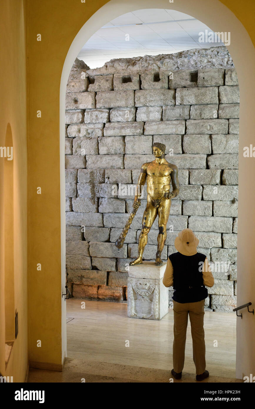 Hercules heracles statue sculpture hi-res stock photography and images ...