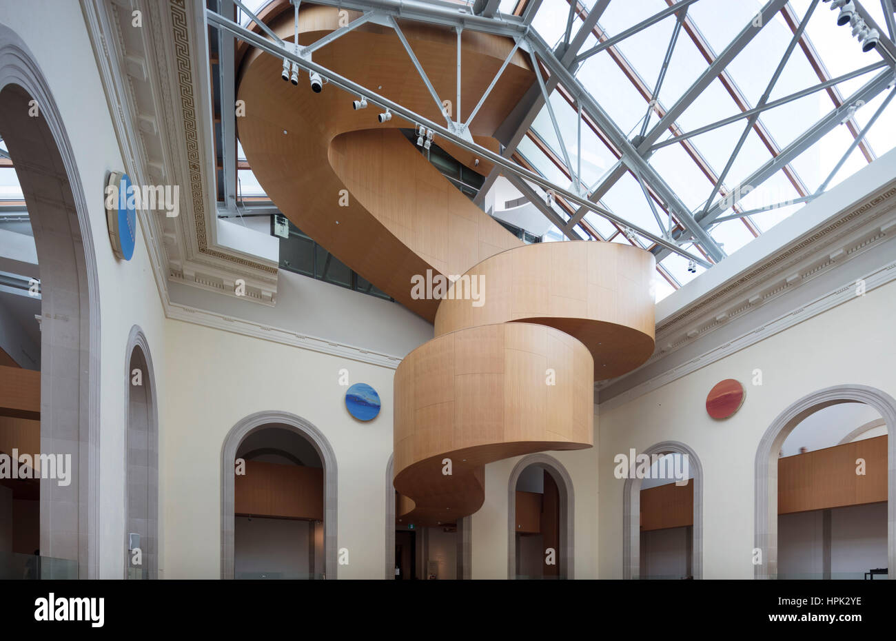Spiral staircase, Frank Gehry extension to the Art Gallery of Ontario ...