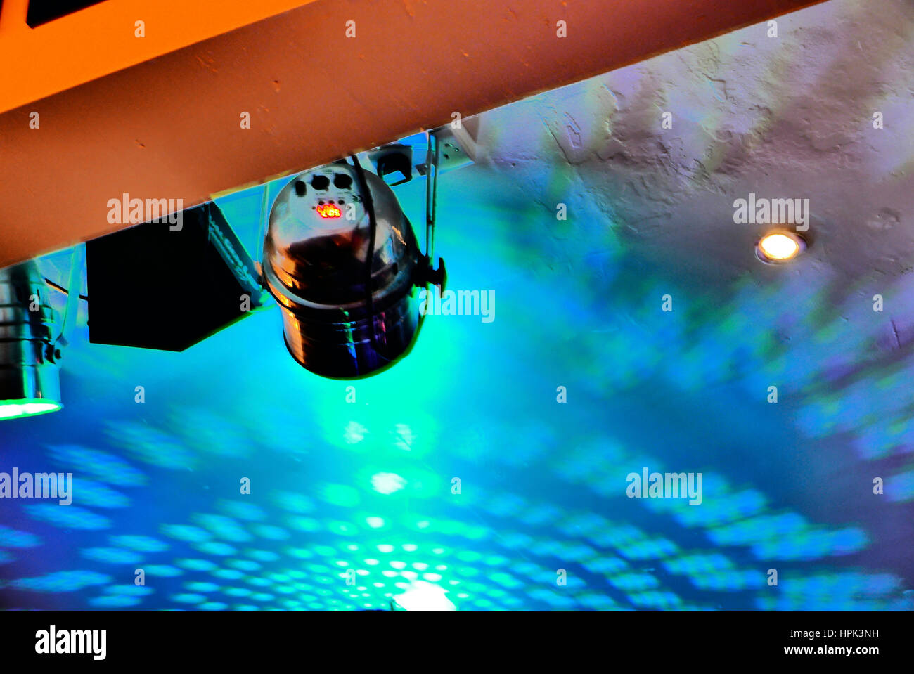 Disco lighting rig at night club Stock Photo - Alamy