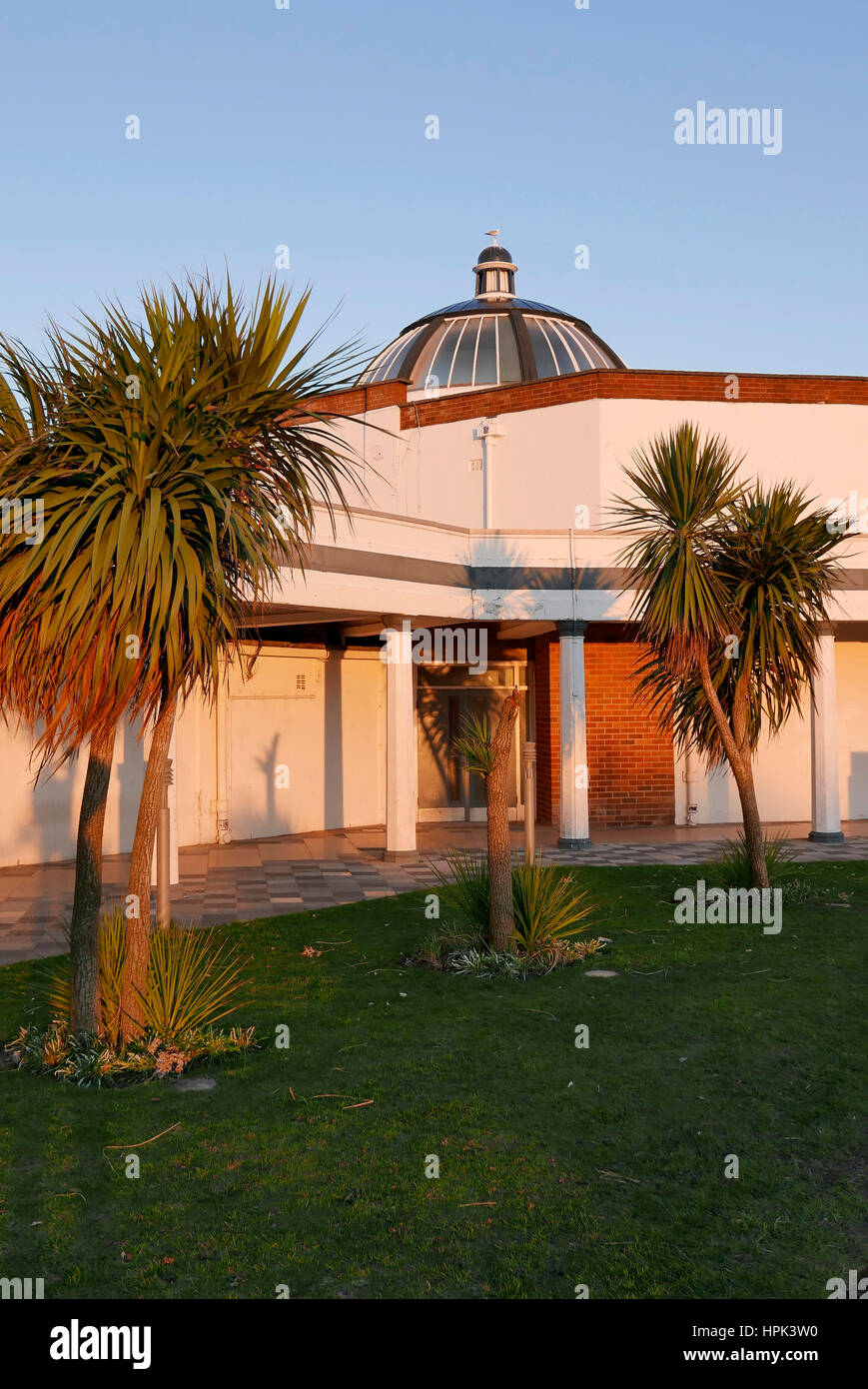 Fleetwood marine hall and gardens hi-res stock photography and images ...