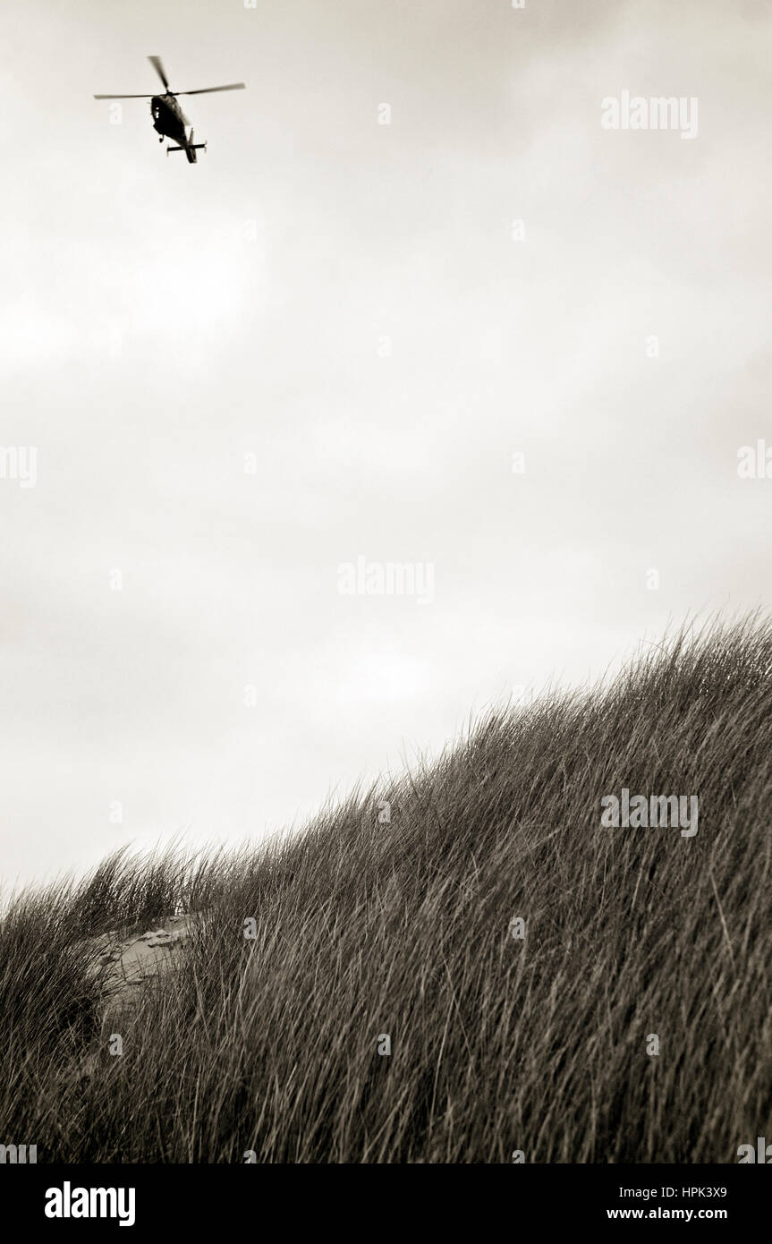 Flying sand hi-res stock photography and images - Alamy
