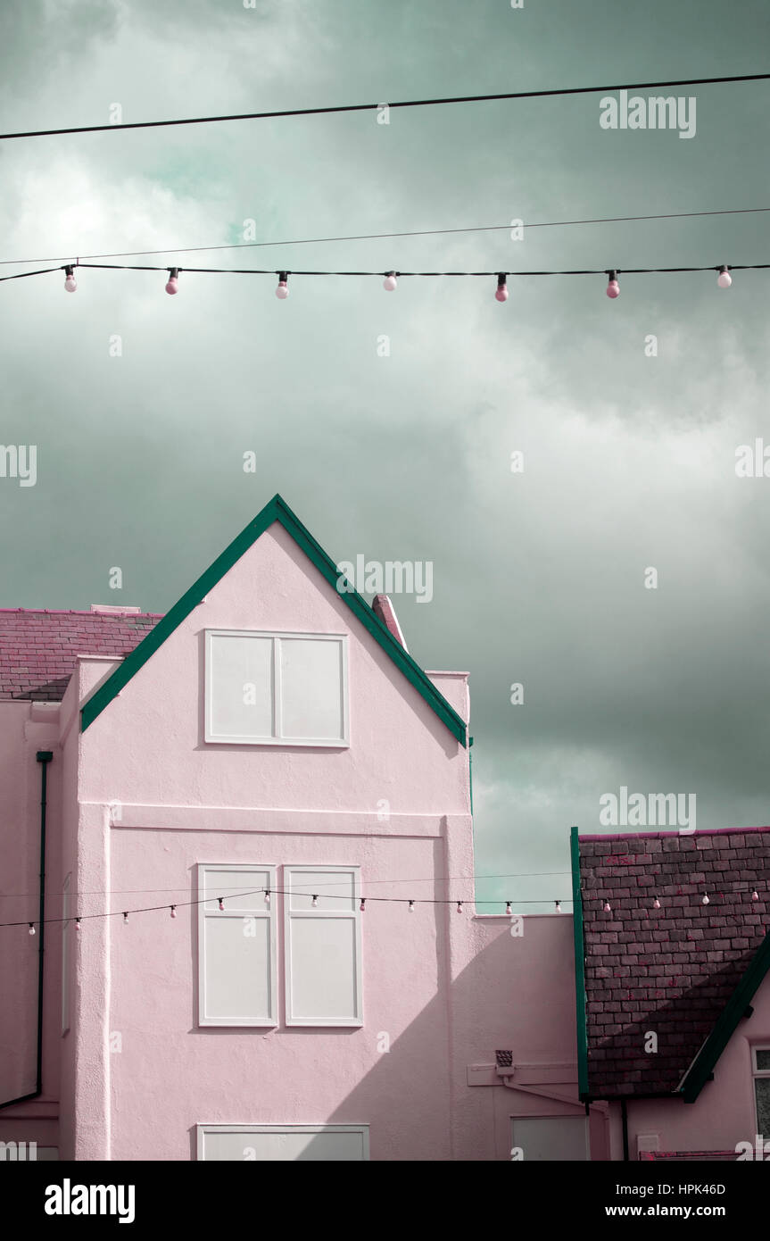 Green lightbulbs hi-res stock photography and images - Alamy