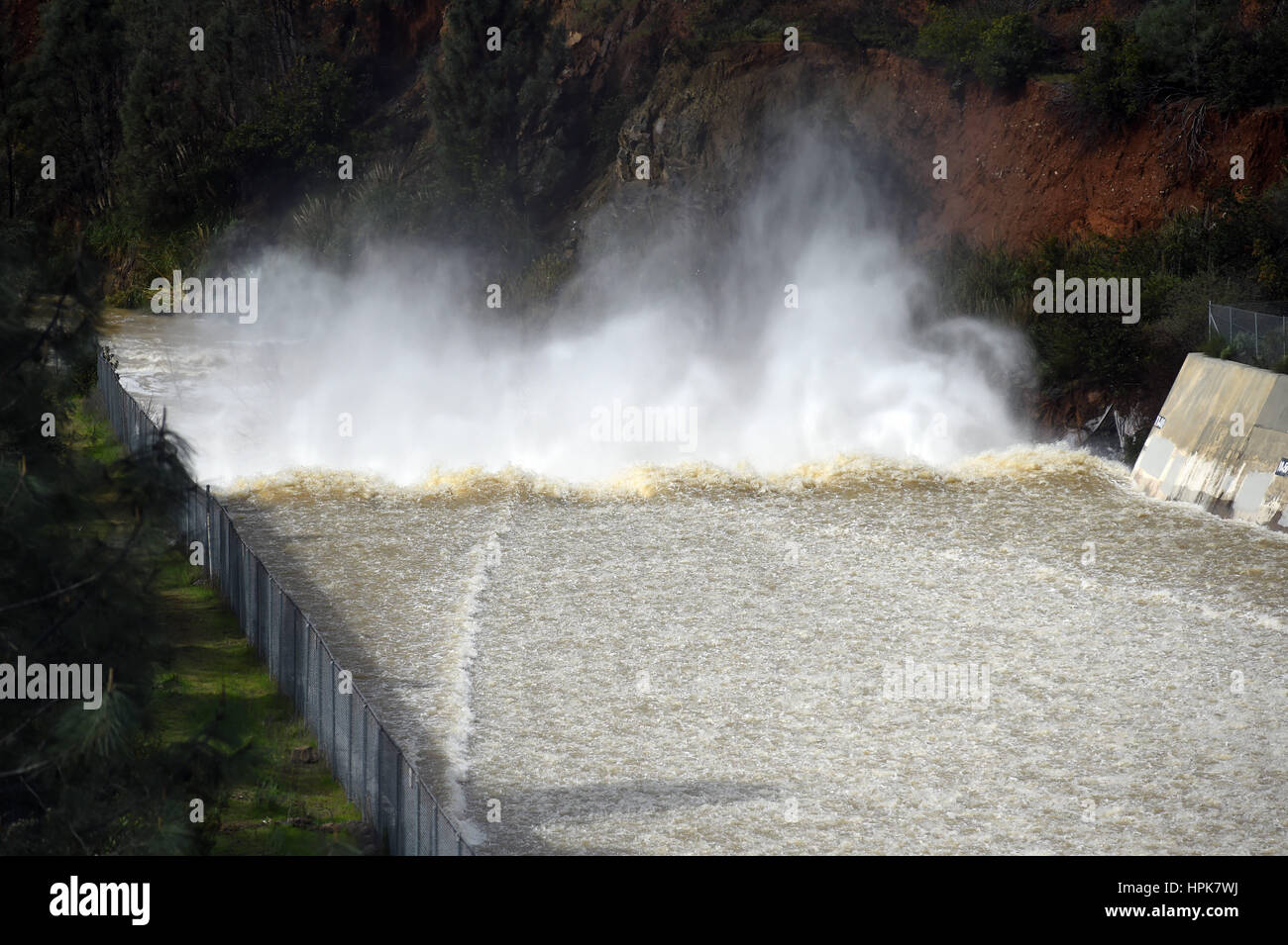 Overflow spillway hi-res stock photography and images - Alamy