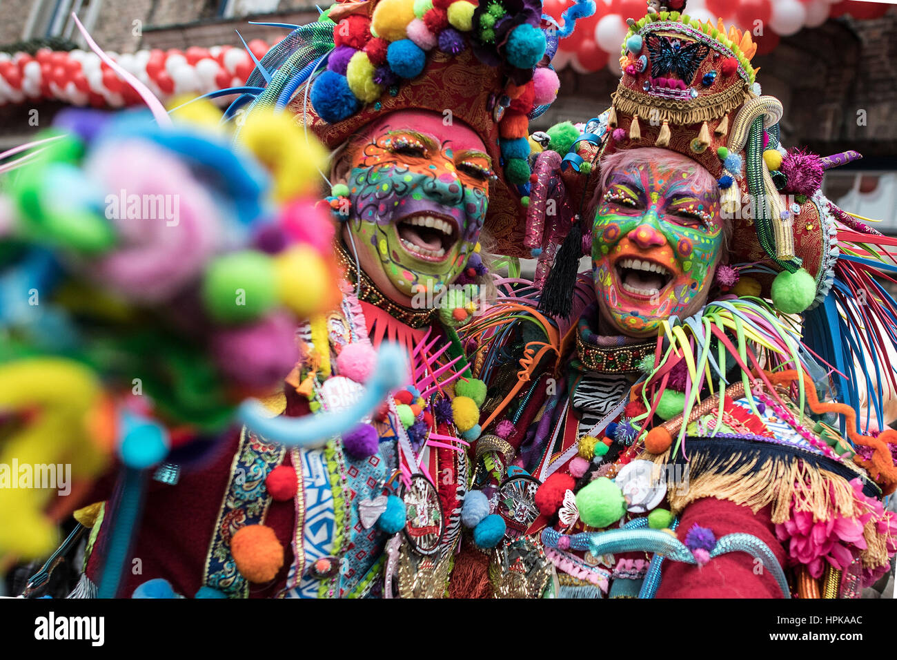 Duesseldorf, Germany. 23rd Feb, 2017. Costumed carnival revelers ...