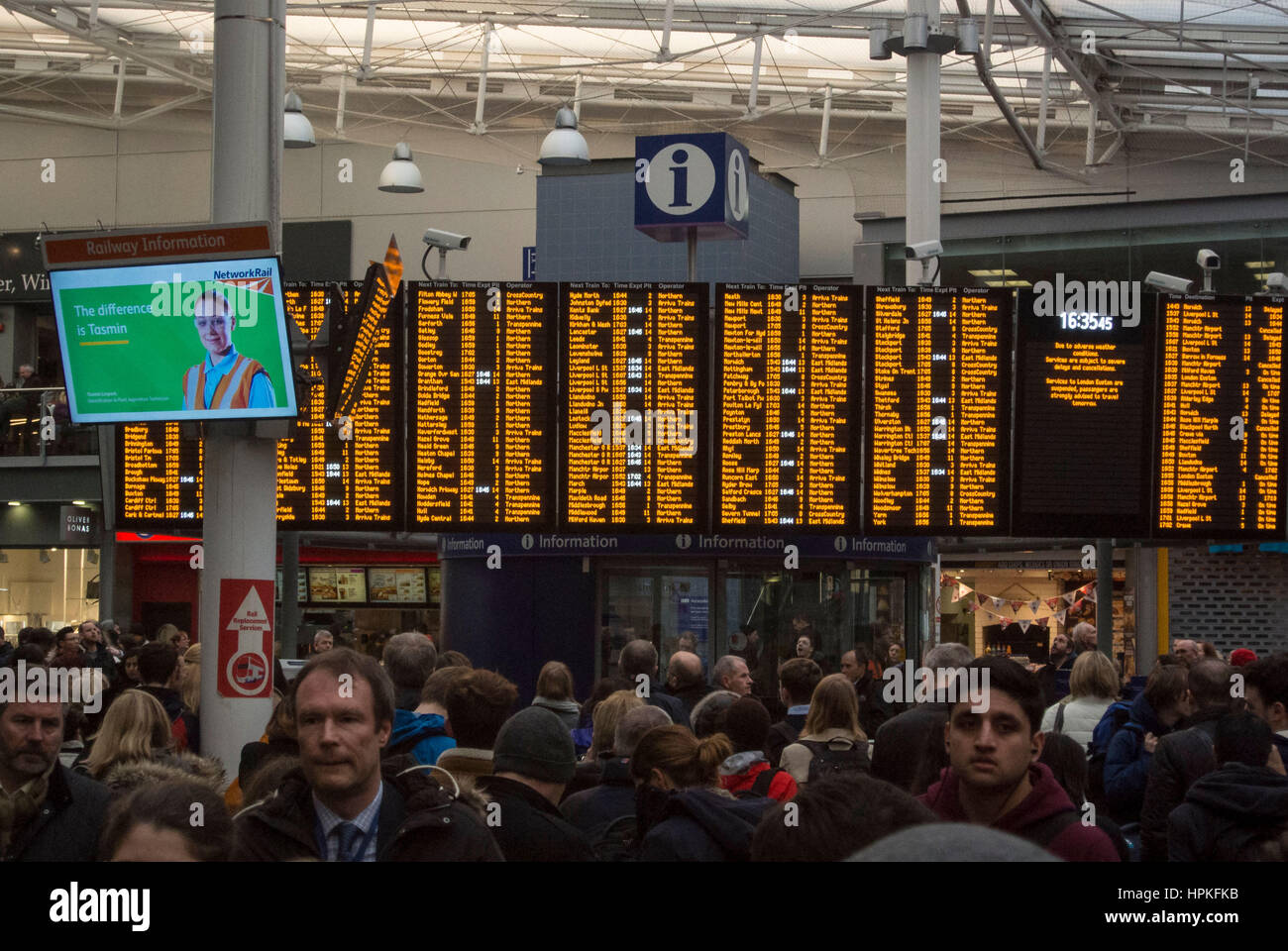 Train departure board cancelled hi-res stock photography and images - Alamy