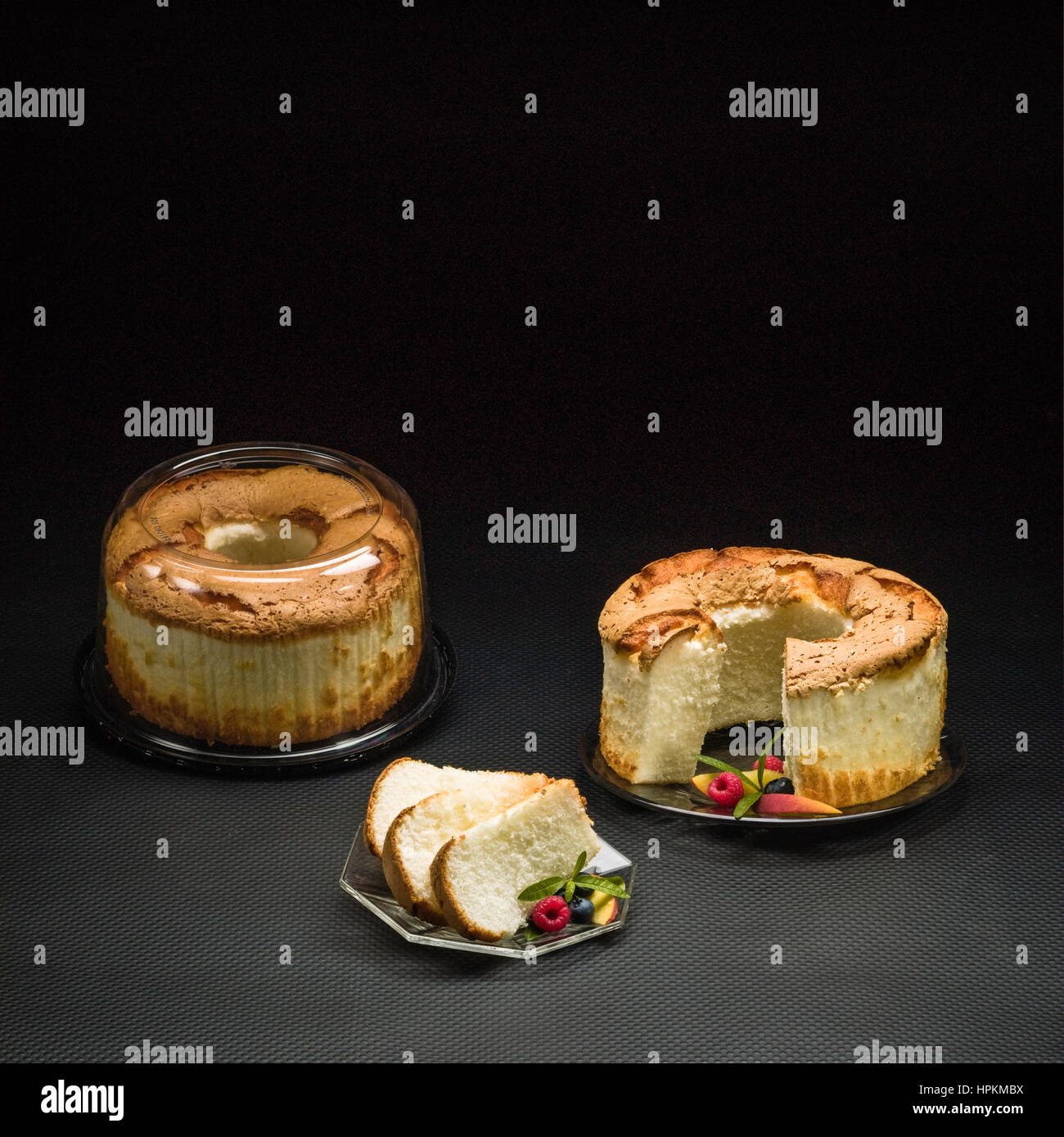 Lady fingers cake hi-res stock photography and images - Alamy