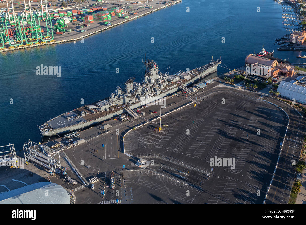Warship aerial hi-res stock photography and images - Alamy