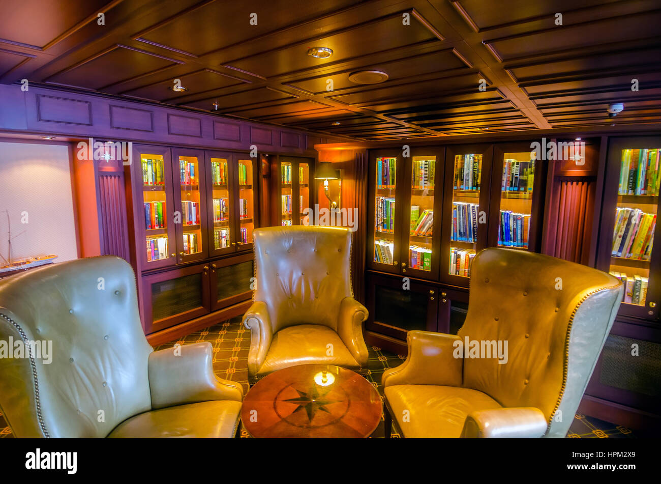 Cruise ship interior hi-res stock photography and images - Alamy