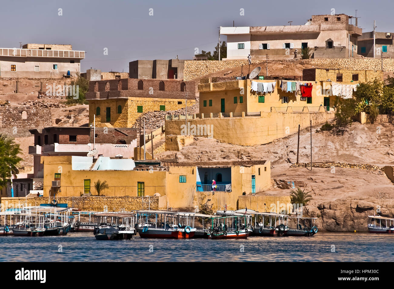 Mud brick temple hi-res stock photography and images - Alamy