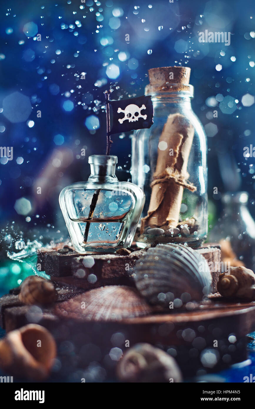 Communication with marine life hi-res stock photography and images - Alamy