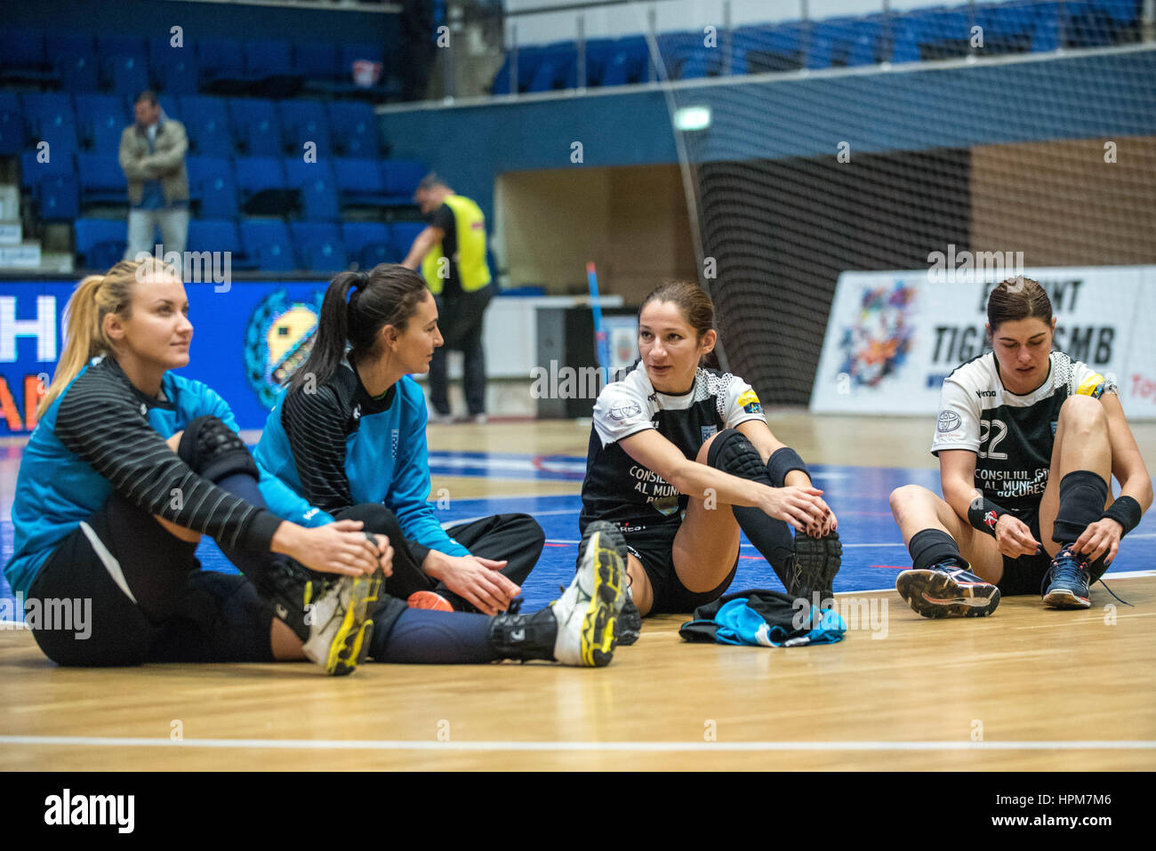 November 17, 2015: Cristina Georgiana Varzaru #13 of CSM Bucharest on ...