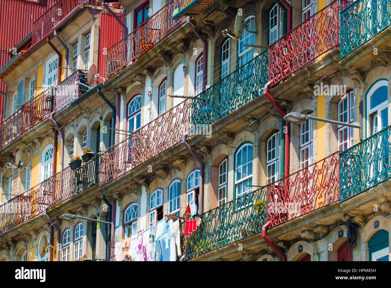 Oporto tradicional building facades Stock Photo - Alamy
