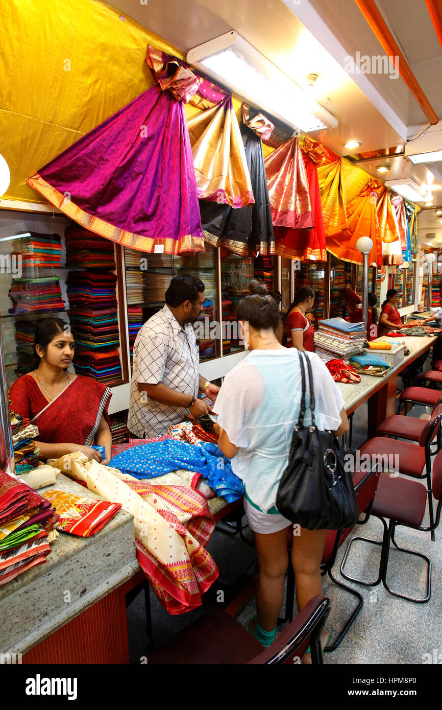 Indian sari shop hi-res stock photography and images - Alamy