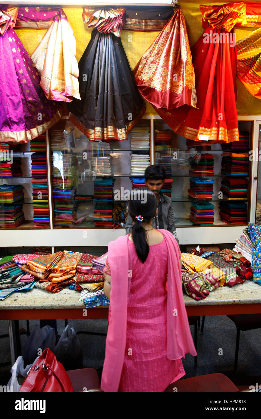 Indian sari shop hi-res stock photography and images - Alamy