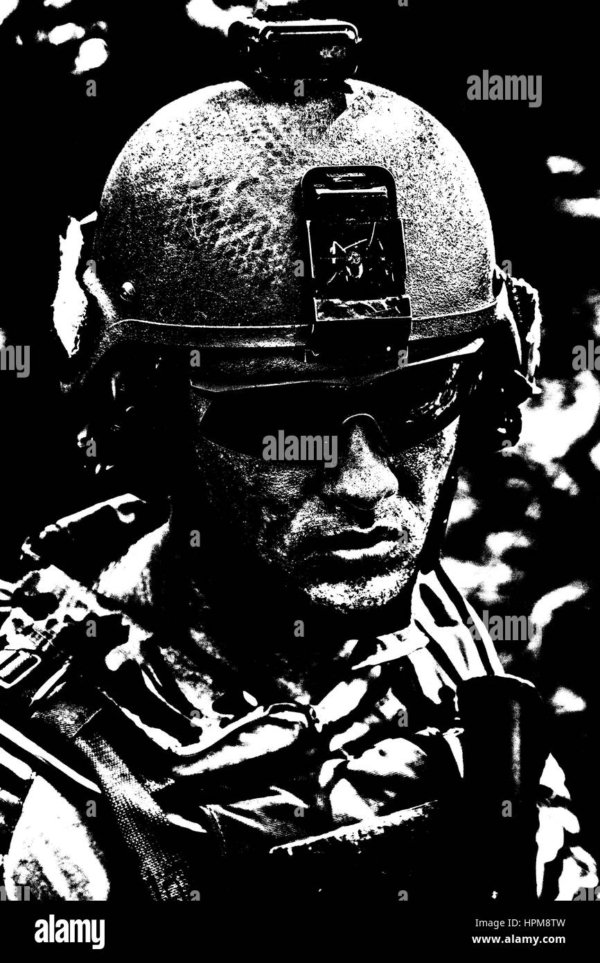 Grimy dirty face of US Army Ranger Stock Photo - Alamy