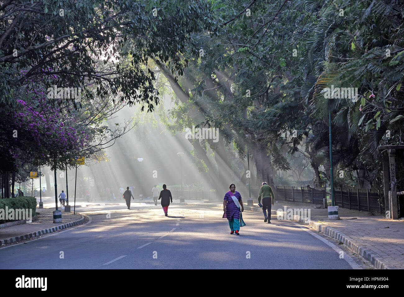 Women walking along road india hi-res stock photography and images - Alamy
