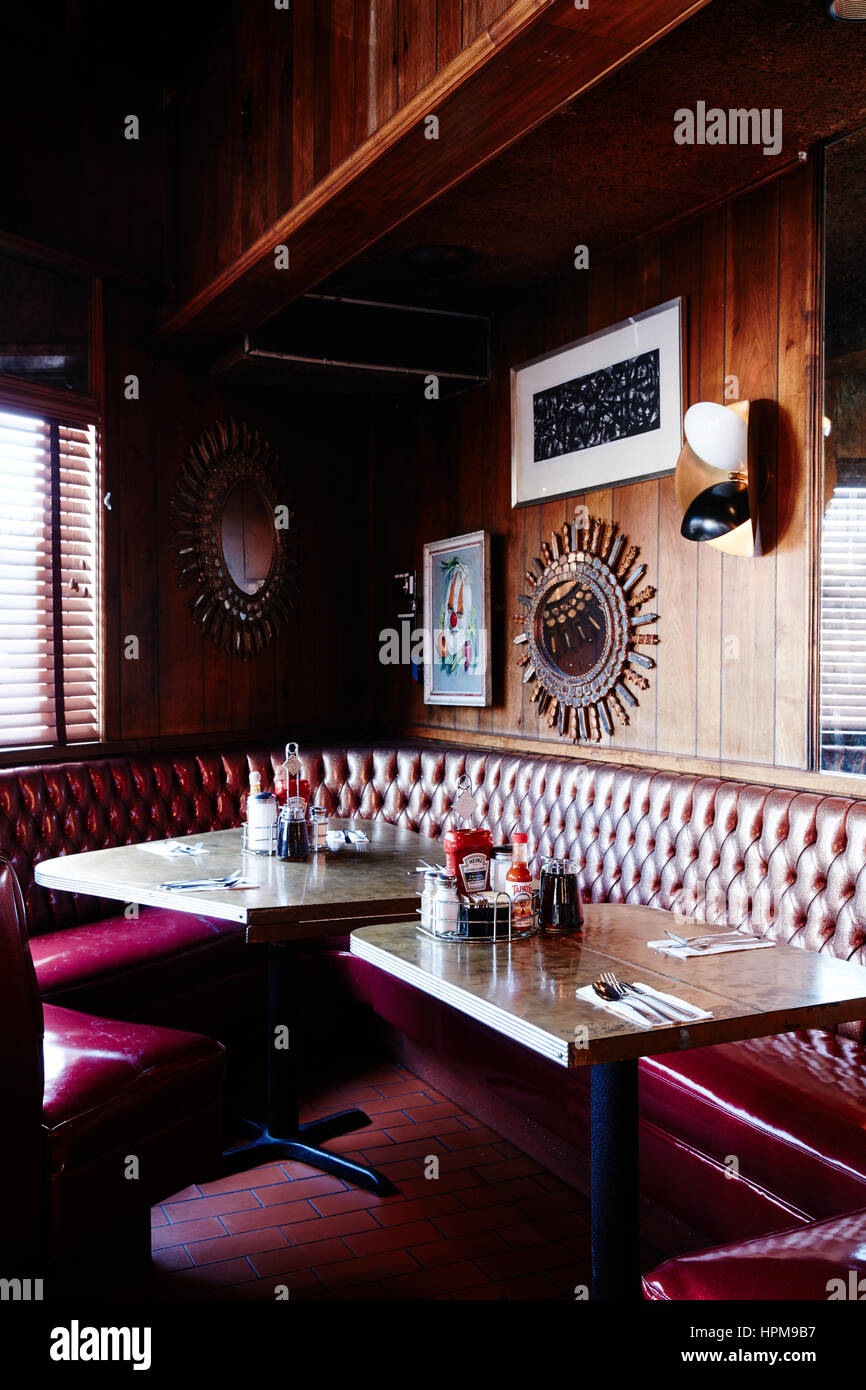 Retro diner booth hi-res stock photography and images - Alamy