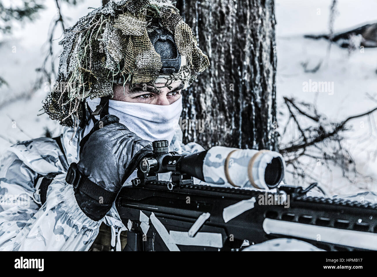 Sniper military waiting hi-res stock photography and images - Alamy
