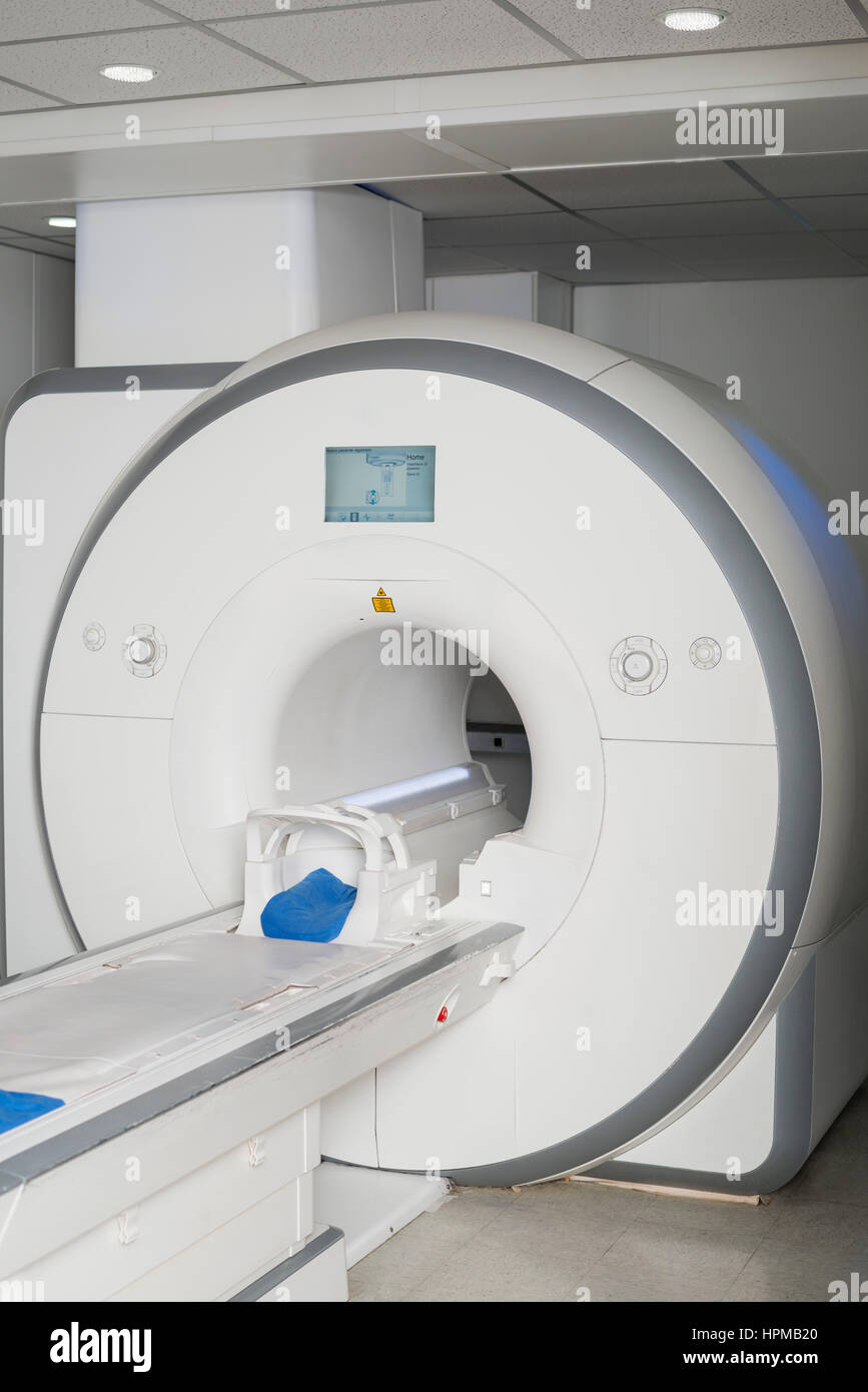 Mri scan machine hi-res stock photography and images - Alamy