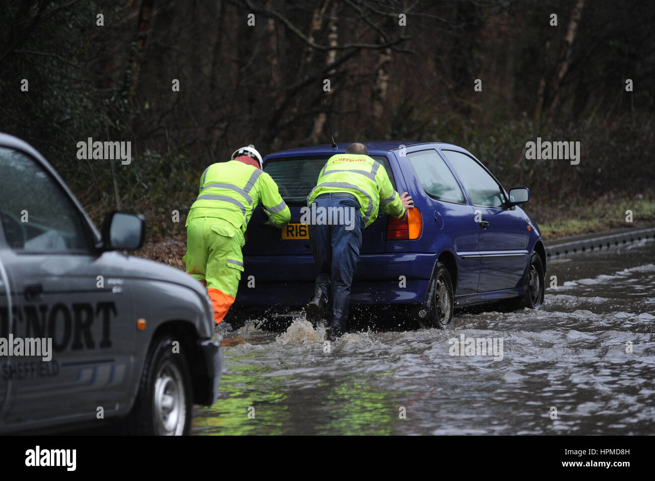 Stranded vehicle hi-res stock photography and images - Alamy