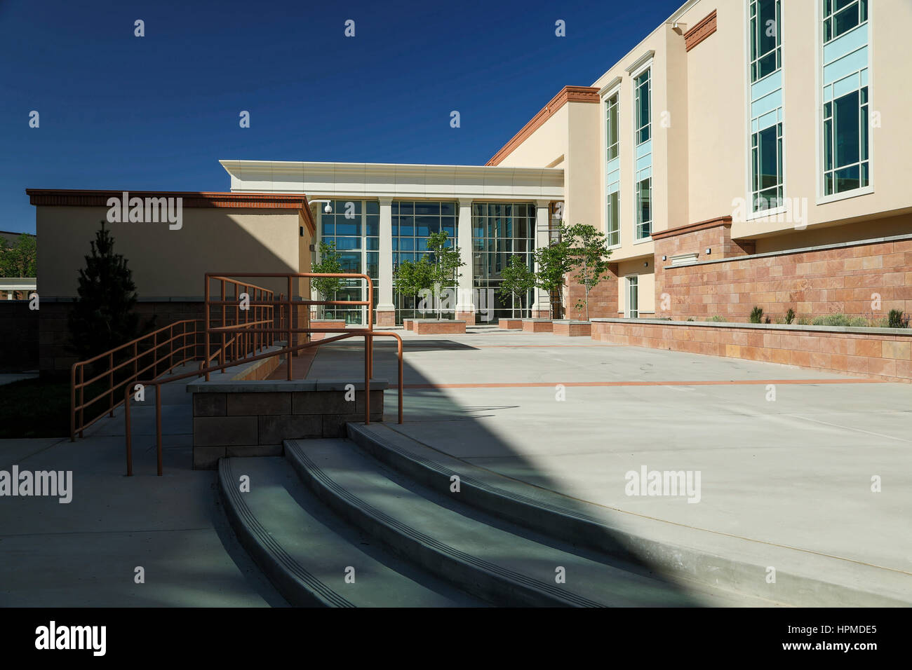 Courthouse stairs hi-res stock photography and images - Alamy