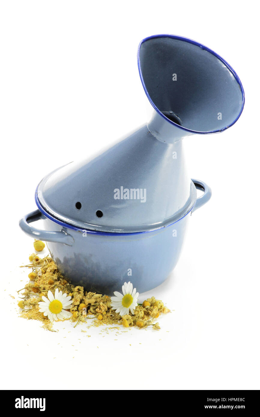 enamel inhalator with chamomile isolated on white background Stock ...
