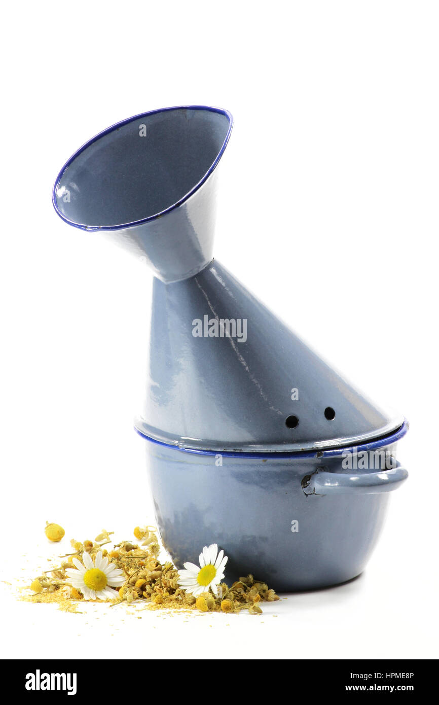 enamel inhalator with chamomile isolated on white background Stock ...