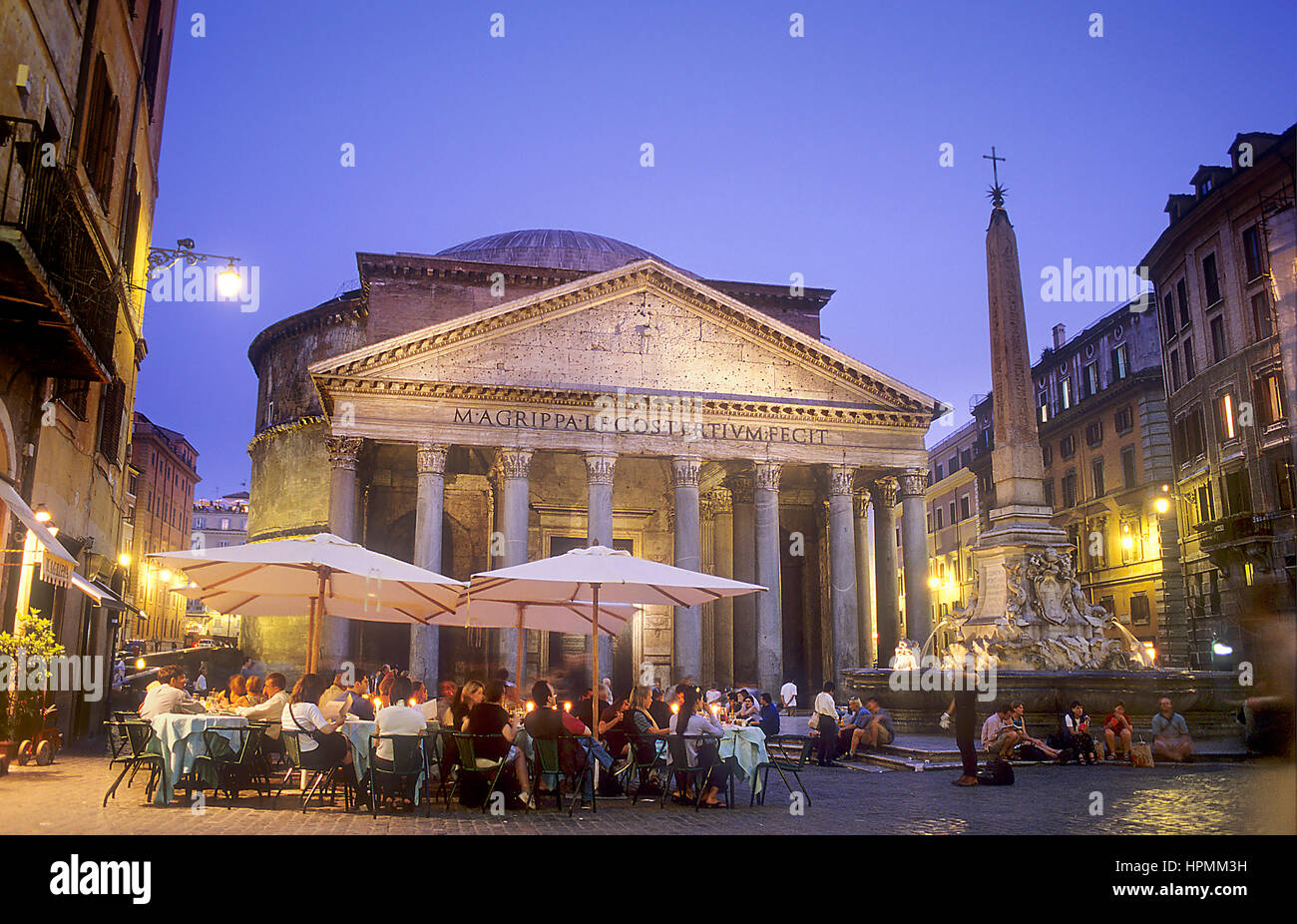 Pantheon in Piazza della Rotonda, Rome, Italy Stock Photo - Alamy