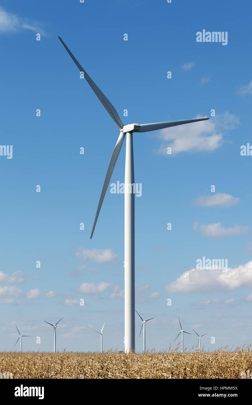 The Bishop Hill Wind Farm in Henry County, Illinois with 133 turbines ...