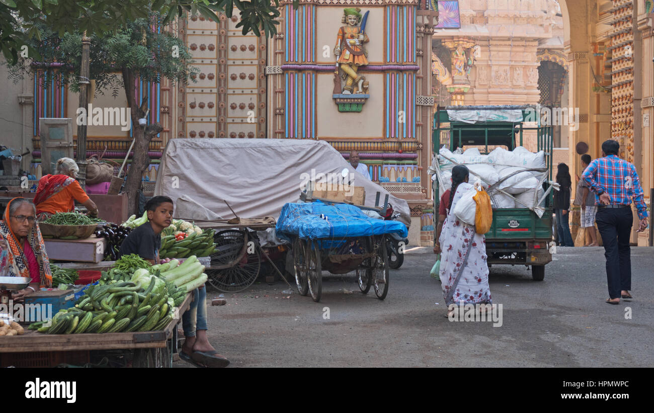 Fruit and vegetable sellers in front of the Shri Swaminarayan temple ...