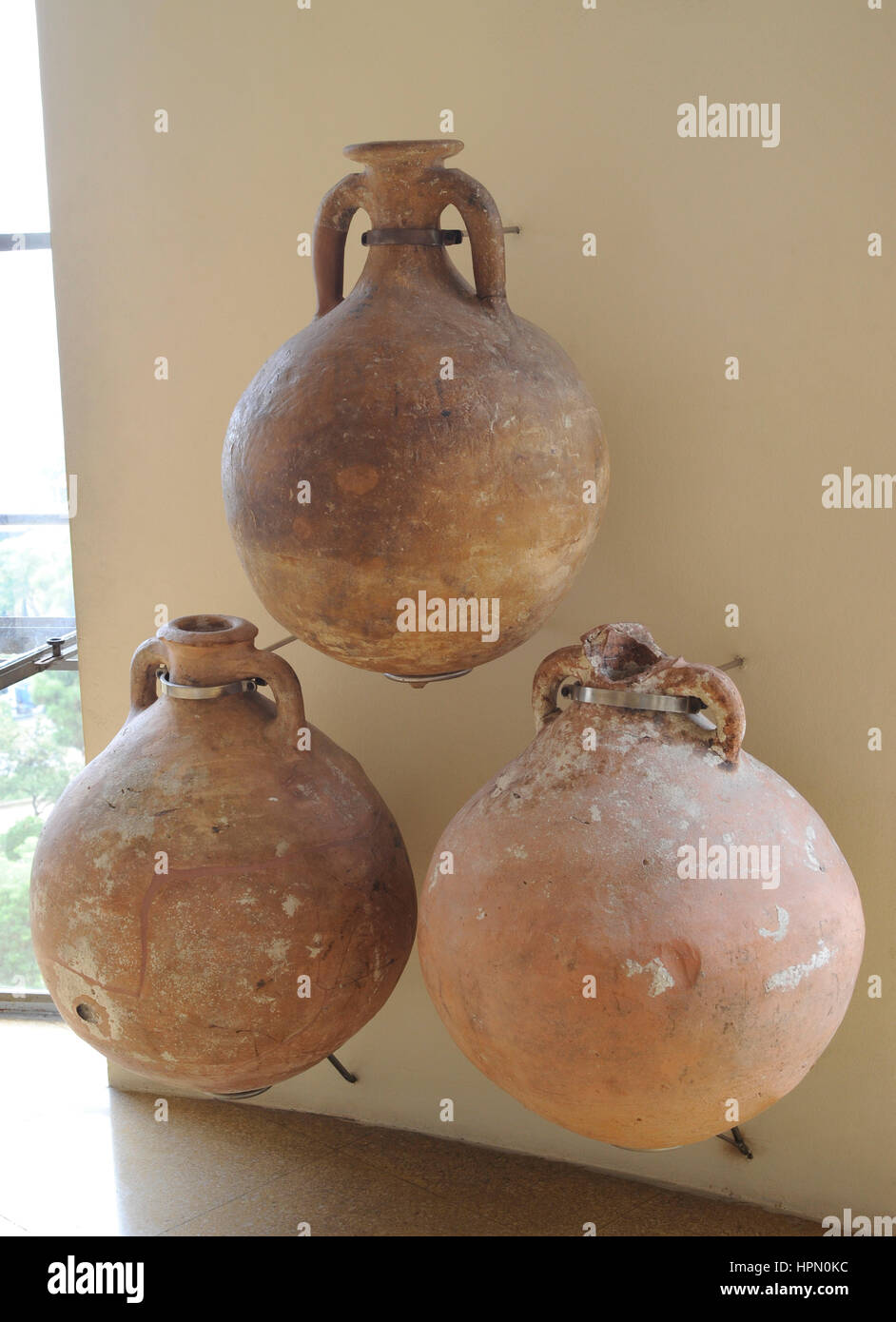 Roman transport hi-res stock photography and images - Alamy