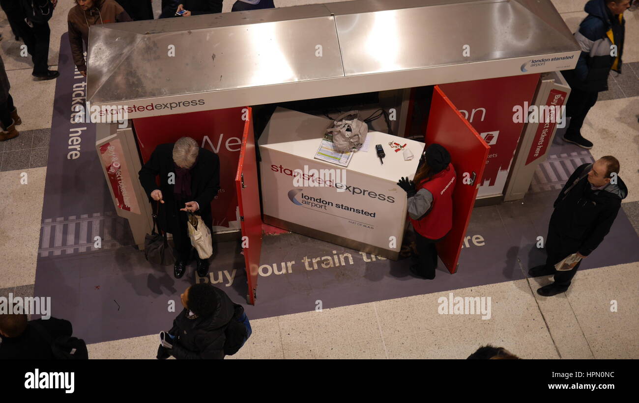 Stansted express ticket booth Liverpool street Stock Photo - Alamy