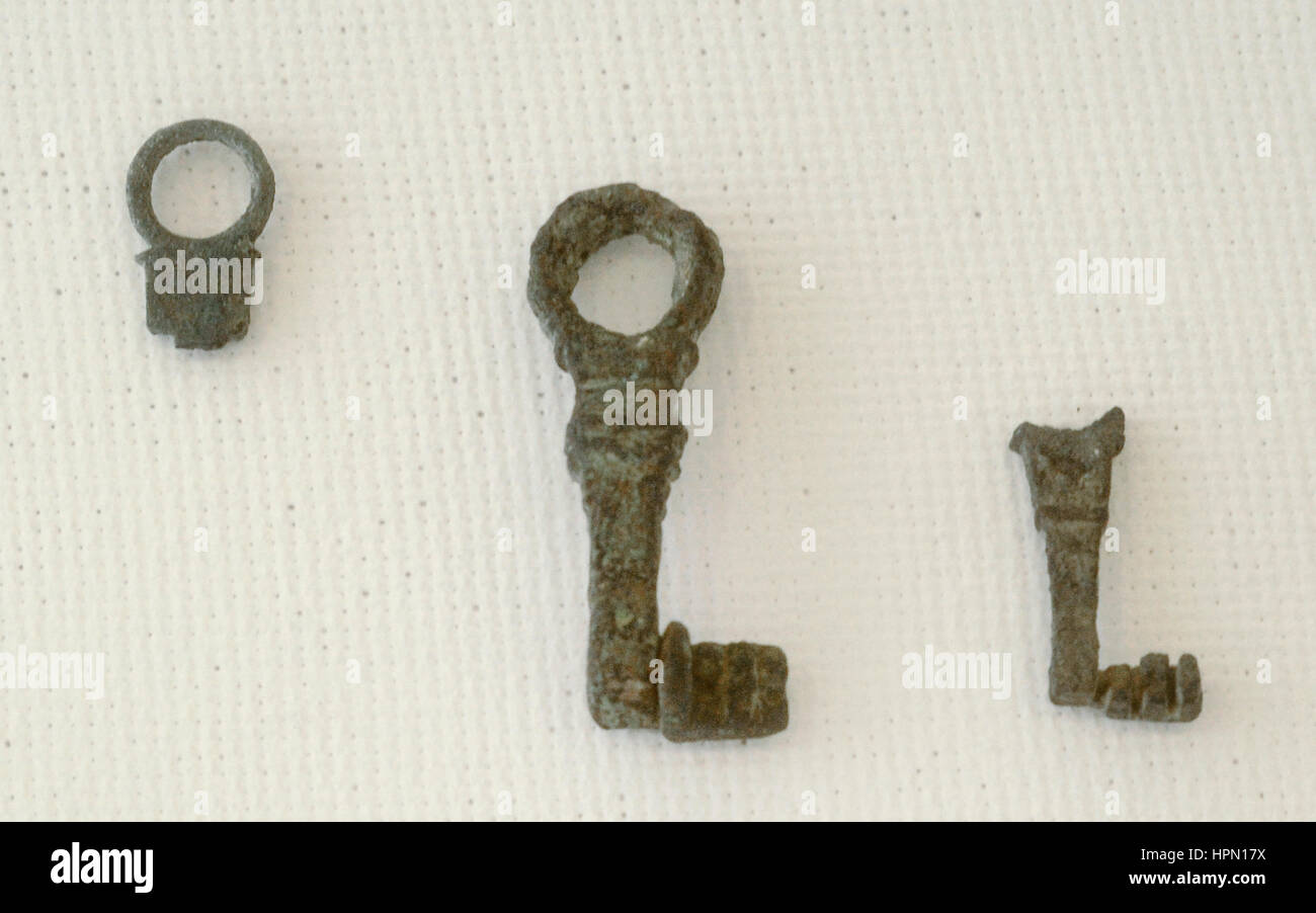 Roman keys hi-res stock photography and images - Alamy