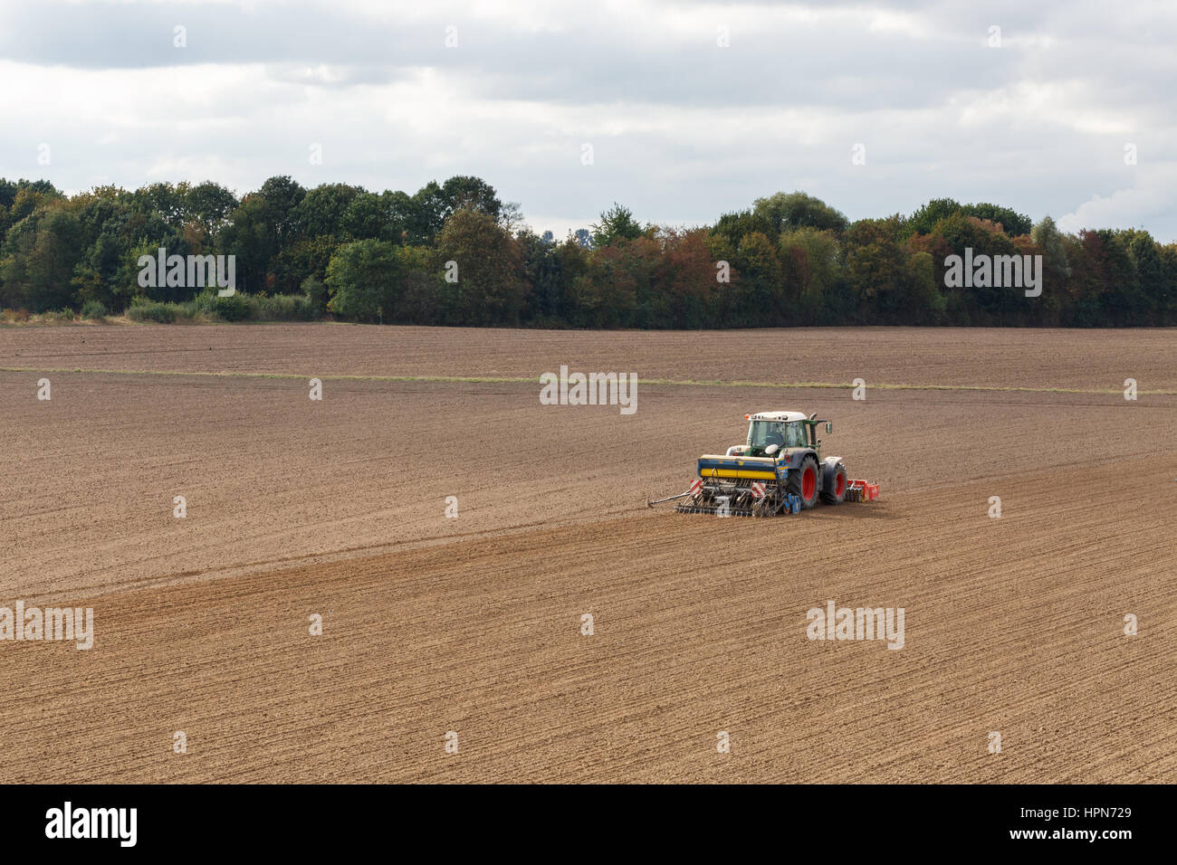 Farmer Sowing Seeds Stock Photos & Farmer Sowing Seeds Stock Images - Alamy