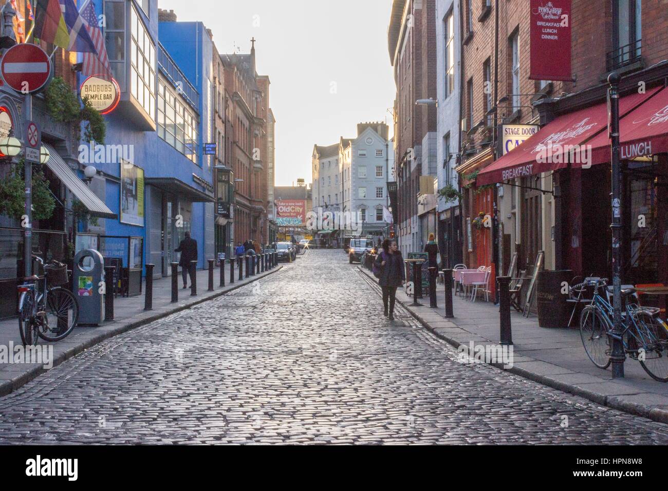 Temple bar district dublin hi-res stock photography and images - Alamy