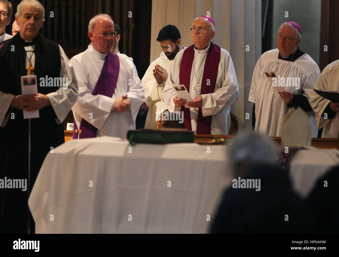 Clergy service hi-res stock photography and images - Alamy