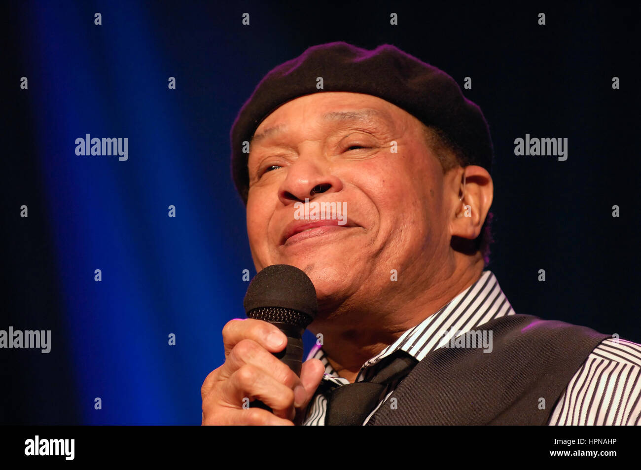 All Jarreau in a 2010 performance in Colorado, USA (photo by Chuck ...